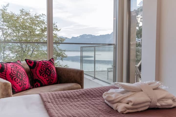 Montreux Lake View & Spa One Bedroom C2.6 - Montreux