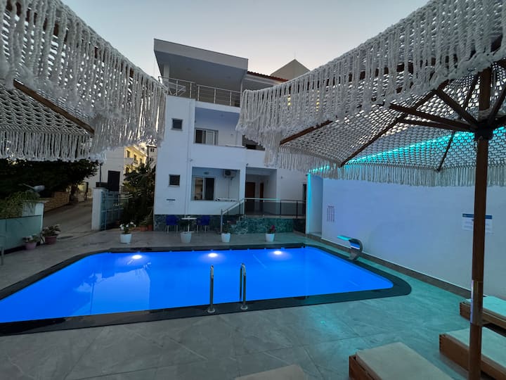 Villa Center Pool Ksamil - Ksamil