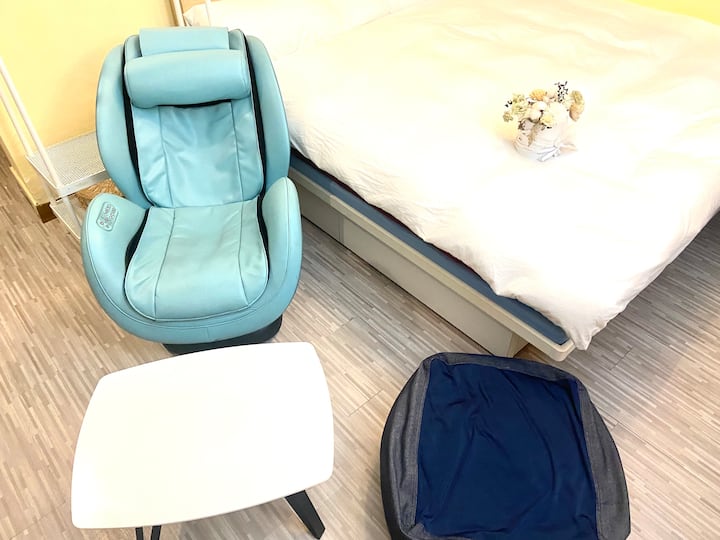 Mrt捷運忠孝復興,忠孝敦化站中間。交通方便去101兩站看新年煙火。超市百貨公司捷運。 - Taipei