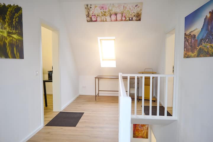 Room With 160 Cm Bed + Sofa Bed & Workspace 22 - Wuppertal