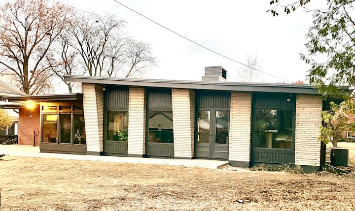 Mid-century On Market - Lima, OH