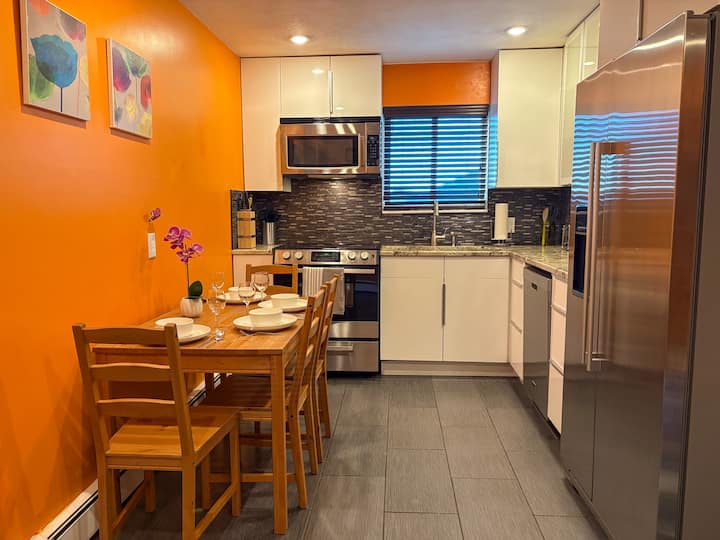 Relax & Recharge: Modern 1br W/ac, W/d & Parking - Newton, MA