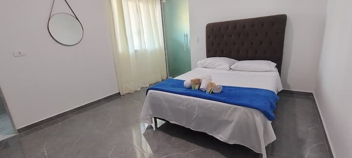 Ap. Completo P/até 10 Pessoas No Centro Matinhos - Matinhos