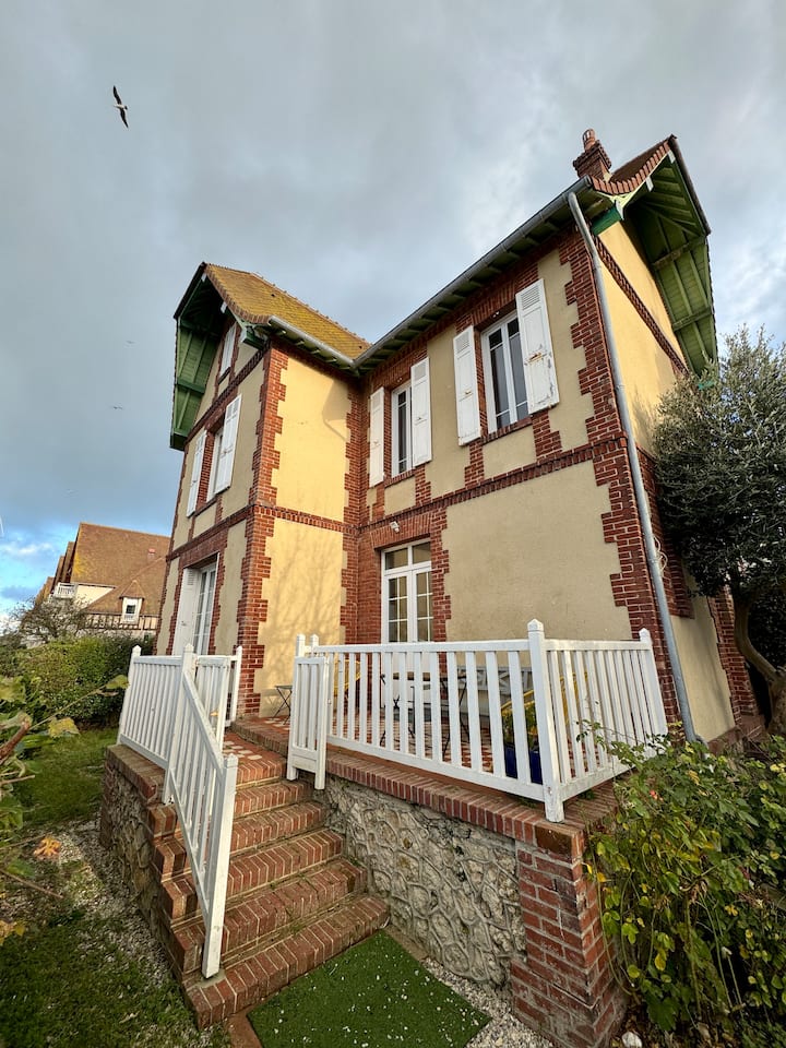 Maison De Charme Familiale - Port, Plage Et Centre - Lion-sur-Mer