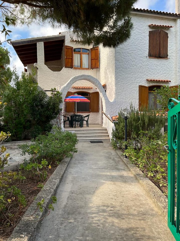 Dům V Pinetě 100metrů Od Pláže Na Sardinii - Valledoria