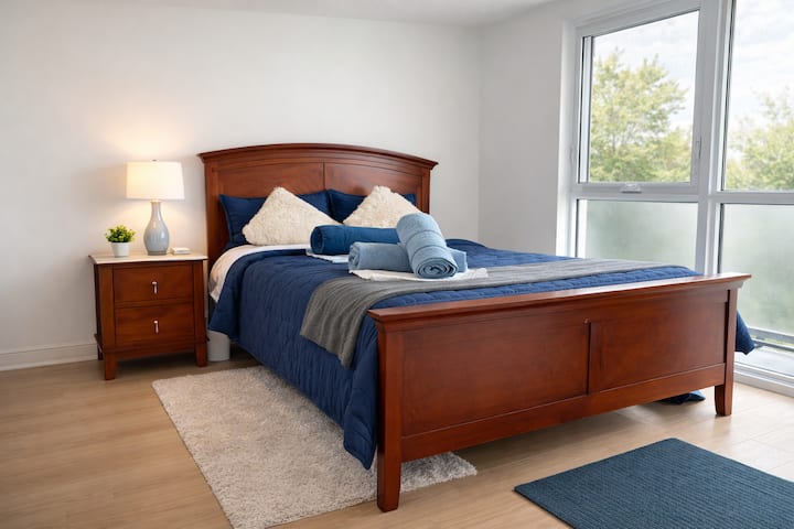 1br + Den | Queen + Sofa Bed | Balcony | Pets Ok - Oshawa