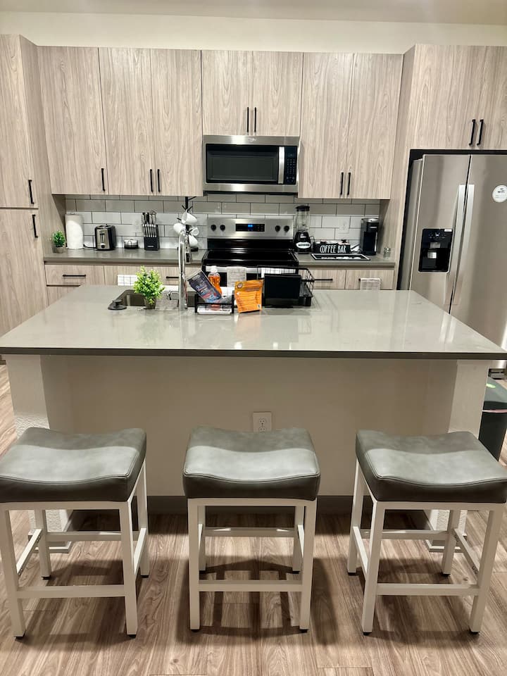 Stylish 2br • Fast Wifi • Great Location - Buckeye, AZ