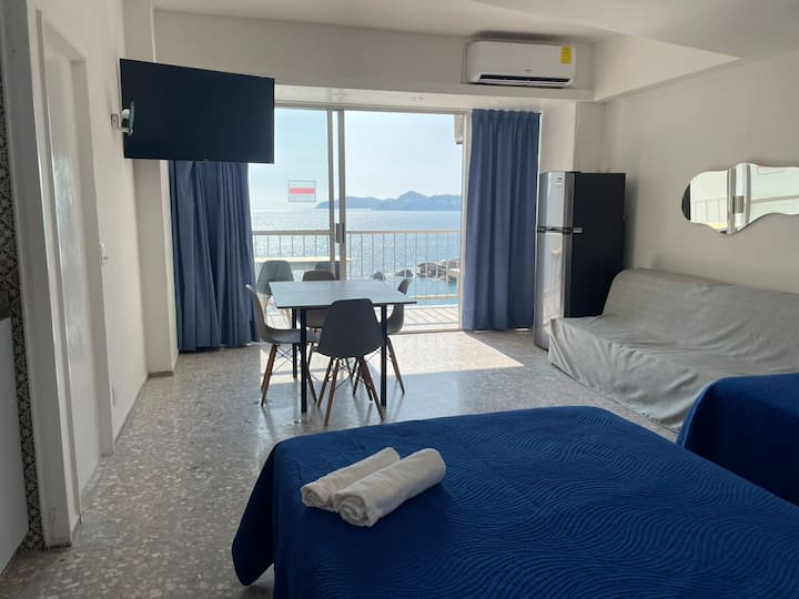 Espectacular Vista Y Puesta De Sol De Acapulco - Acapulco