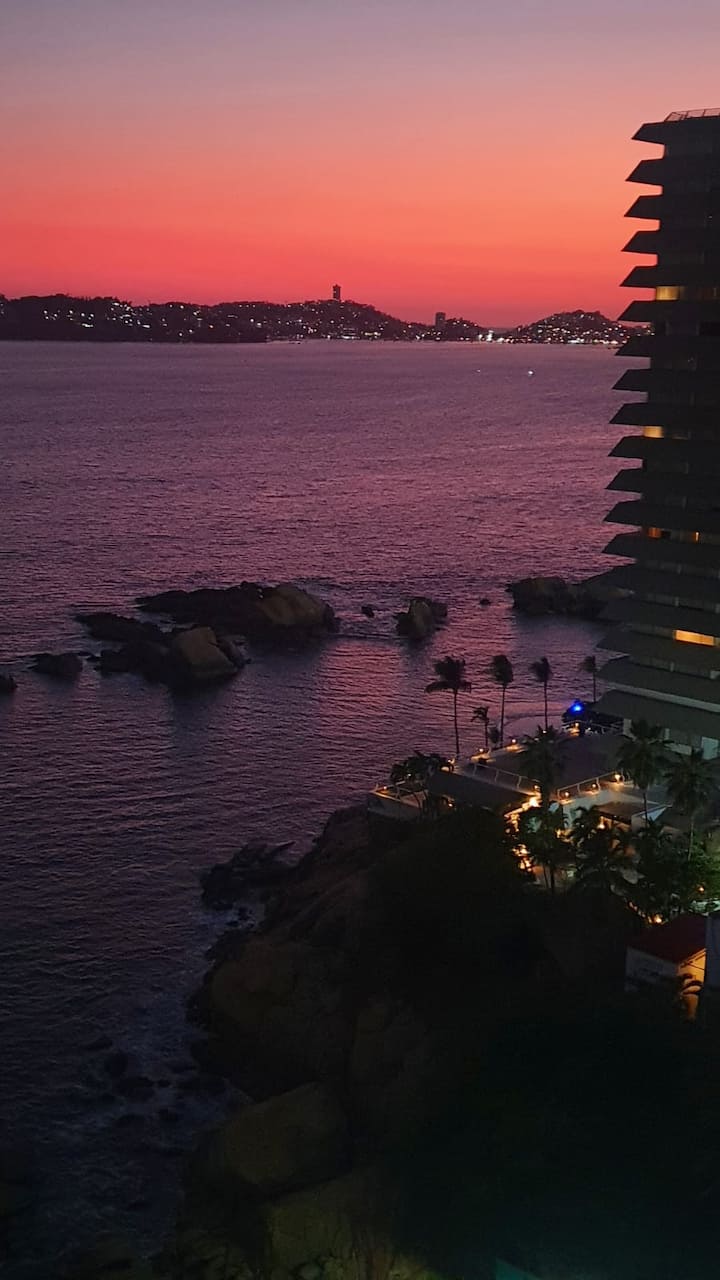 Espectacular Vista Y Puesta De Sol De Acapulco - Acapulco