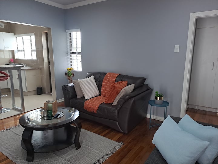 1292 On Bluff Unit 1 - Durban