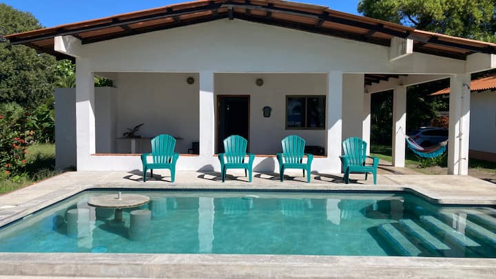 Two Pearls - Las Lajas Beach Front House 4 People - Panamá