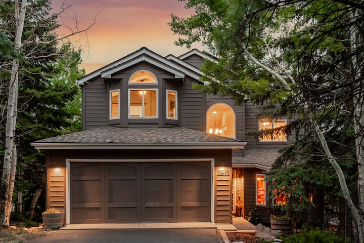 Luxury Mountain Home Near Skiing & Golden Colorado - エバーグリーン, CO