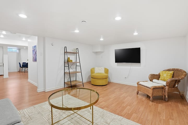 Cozy 1 Bedroom Basement Suite Close To The River - Saskatoon