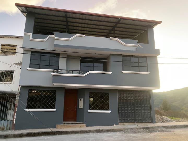 Alojamiento Tranquilo En Gonzanamá - Cariamanga