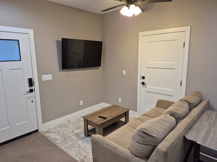 Quail Cottage - Quiet Apartment In North Mesa - Mesa, AZ