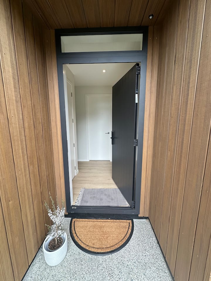 New And Convenient Unit - Arrowtown