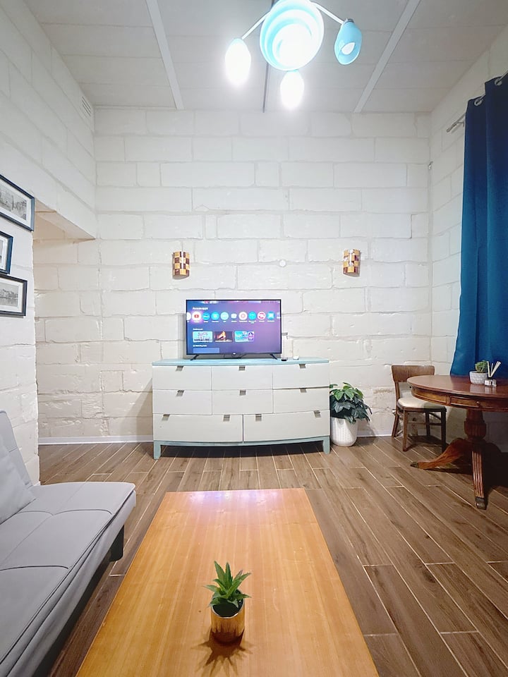 Charming Maltese Townhouse • Prime Gzira Location - Malte