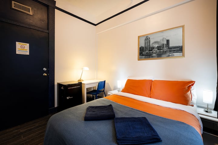 Double Room With Ac In Downtown - Vancouver