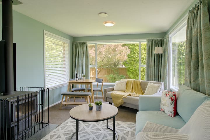 Cotswold Retreat – Cosy 1-bedroom With Logburner - Yeni Zelanda