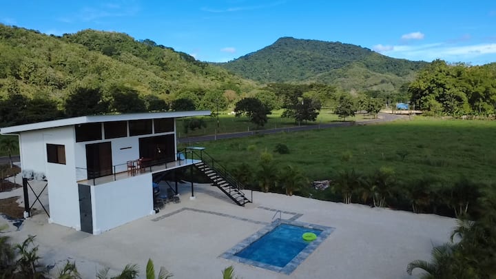 *New* 
Casa Vista Montaña - Bejuco District