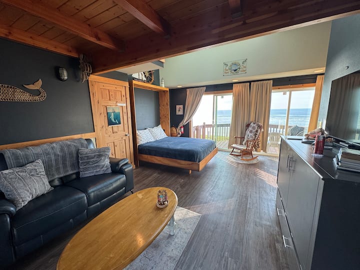 Poseidon's Post - Newport, OR