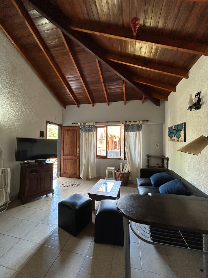 Hermosa Casa En El Mejor Barrio De Villa Gesell - Villa Gesell