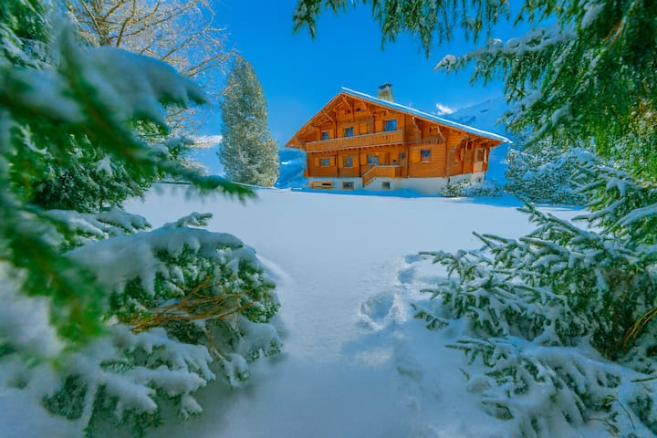 Domaine De L’exceptionnel • 350 M² • 5 Suites - Les Diablerets