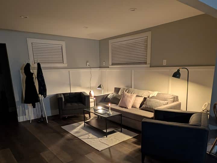 Cozy And Contemporary 3 Bedroom Close To Cal - Berkeley, CA