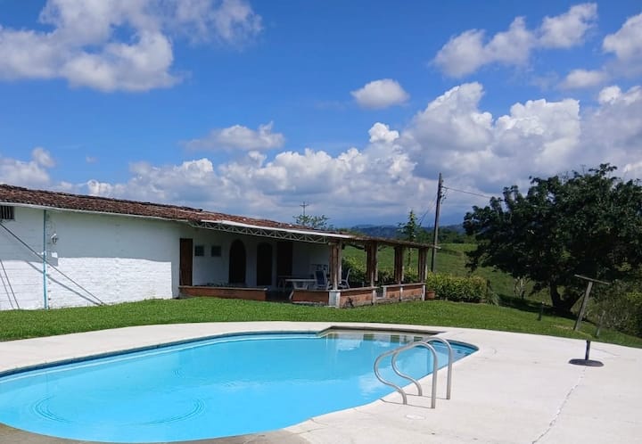 Casa Campestre Para 12 Personas, Vista Y Descanso - Pereira