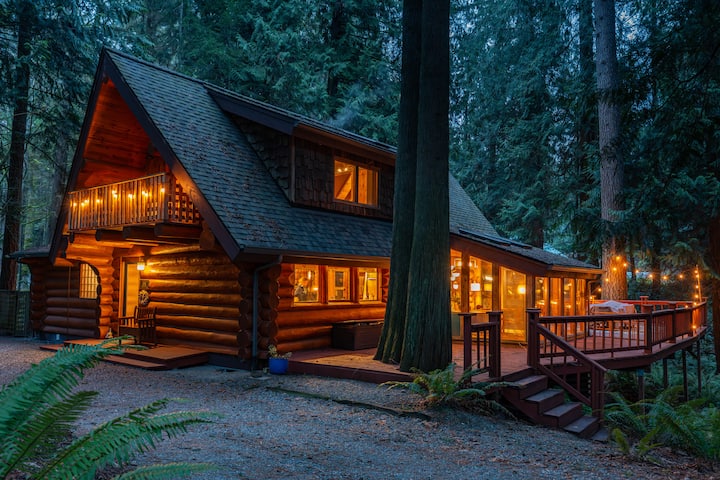 Gus's Log Cabin - Sauna & Cozy Fire - Bainbridge Island, WA