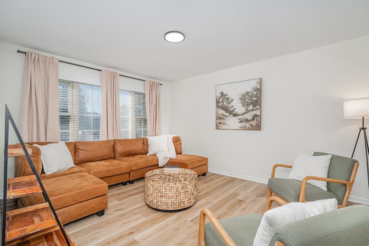 Completely Updated 3 Bed/2 Bath Brick Ranch - Columbia, SC