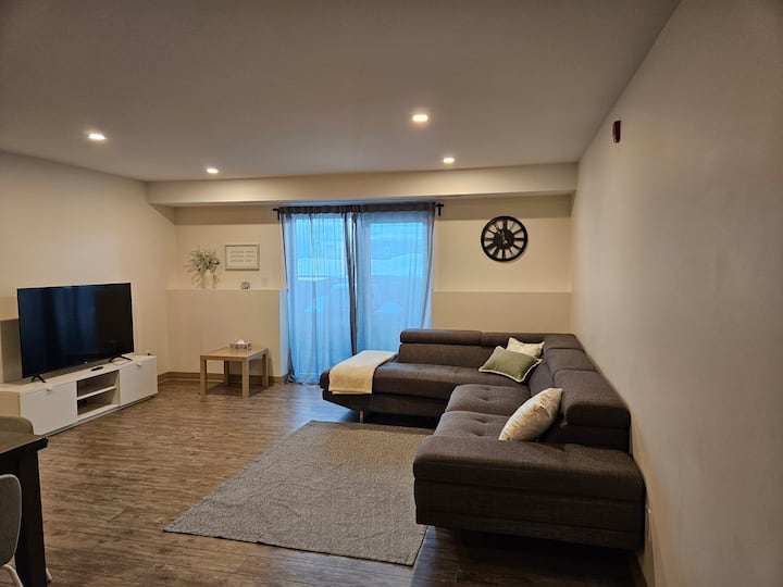 Clean & Cozy 3br Aprt • Gym • Great For Long Stays - Landmark