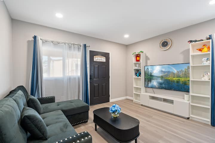 Convenient 2b1b | Steps From Grocery Store - Alhambra, CA
