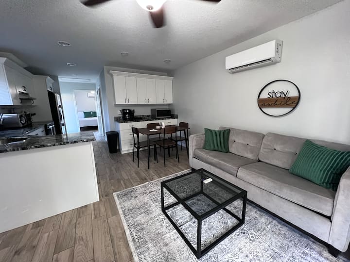 Lake Hollingsworth | Downtown 1br/1ba Home - Lakeland, FL