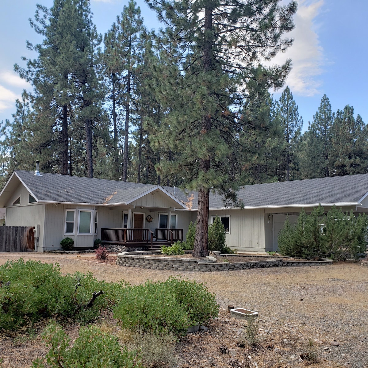 Lake Almanor Home - Houses for Rent in Chester, California, United ...