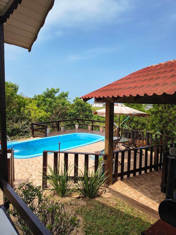 Chalé 1 Dormitório Com Piscina E Churrasqueira - Garopaba