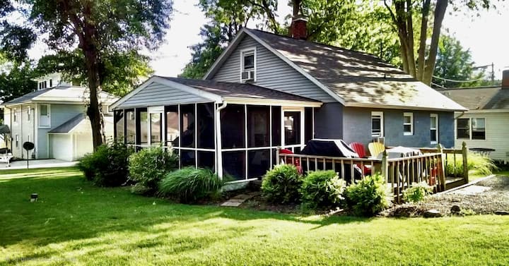 Lake Haven Cottage On Webster Lake - Pier Access! - Syracuse Beach
