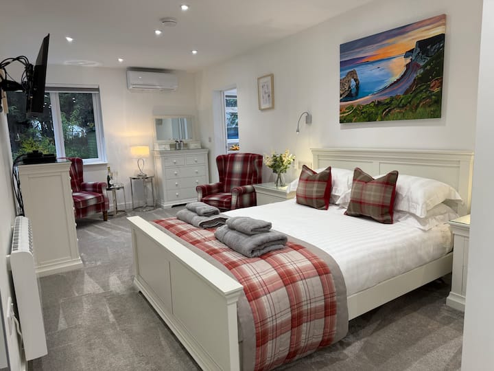 Modern, Spacious & Peaceful Retreat•wi-fi•parking - Ringwood