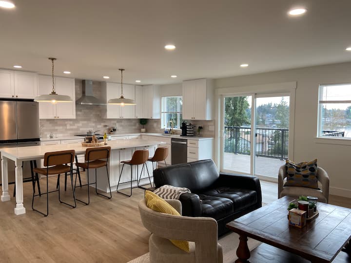 Cozy Lake View Home Near Downtown Lake Stevens - Everett