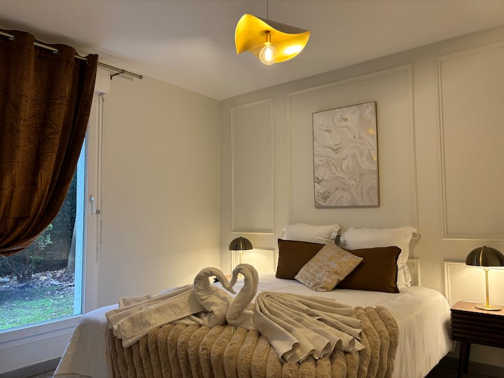 ÉMeraude Chic – Terrasse, Fibre & Box, 4 Personnes - Saint-Priest