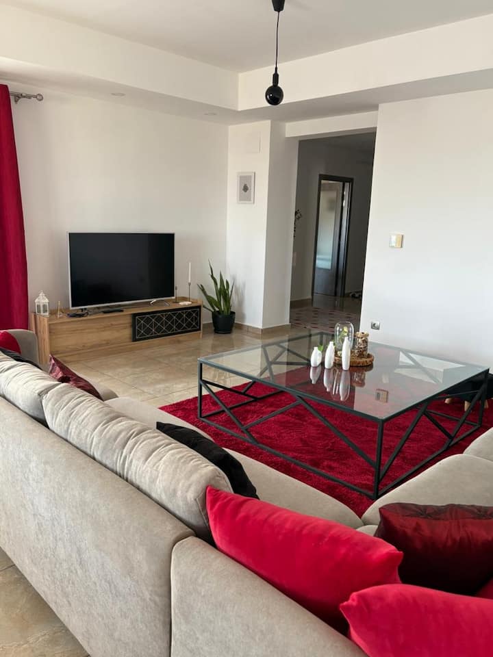 T4 Spacieux 3 Ch+ Salon-proche Centre -Résidence - Oran