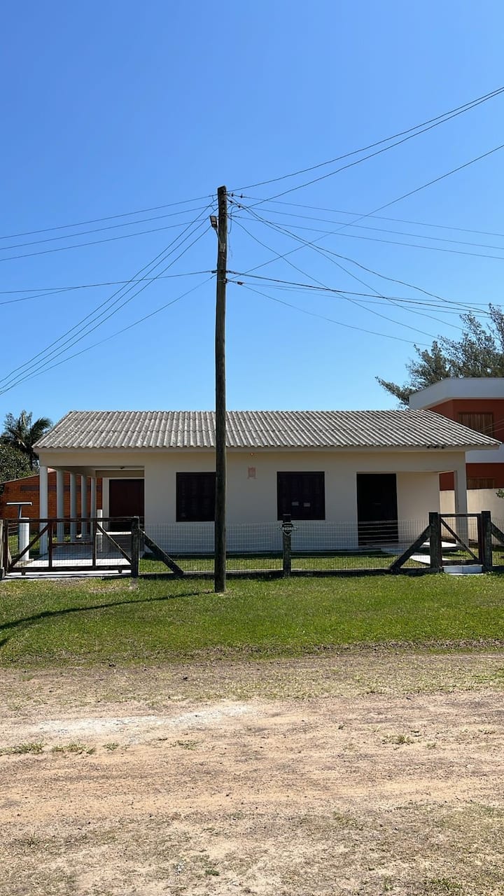 Poucos Passos Da Praia, Grande, Bem Equipada - Arroio do Sal