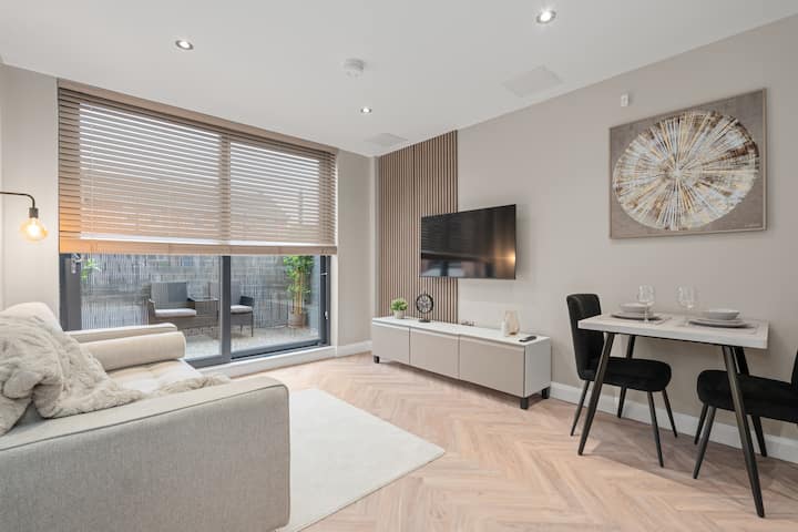 Beautiful One Bedroom Apartment Belfast City - Belfast