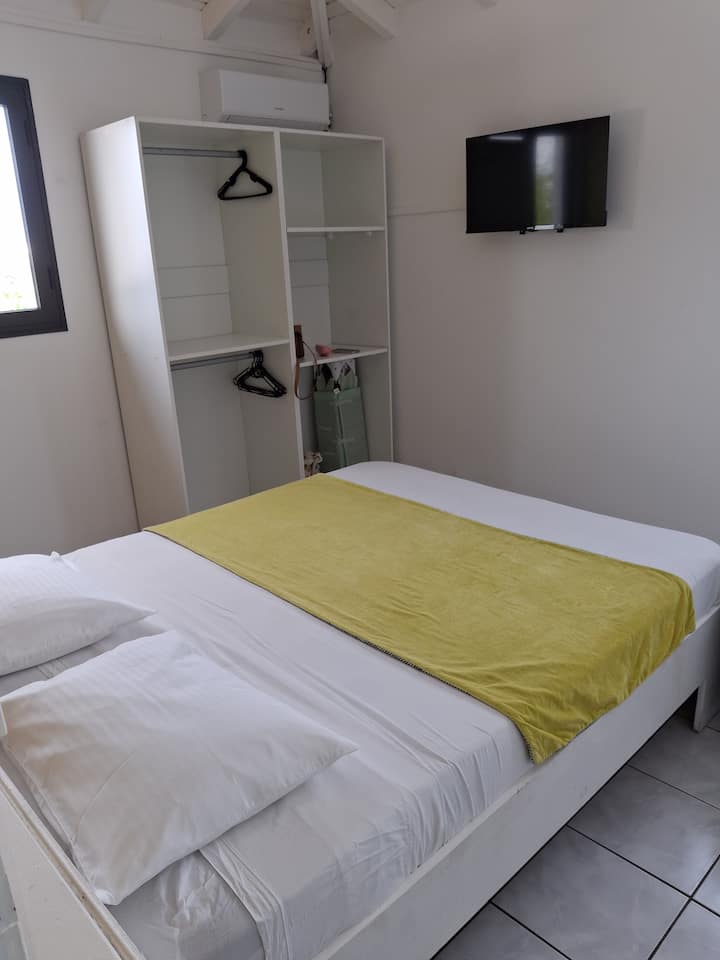 F2 Cosy Avec Piscine – Calme, Nature Et Bien-être - Saint-François