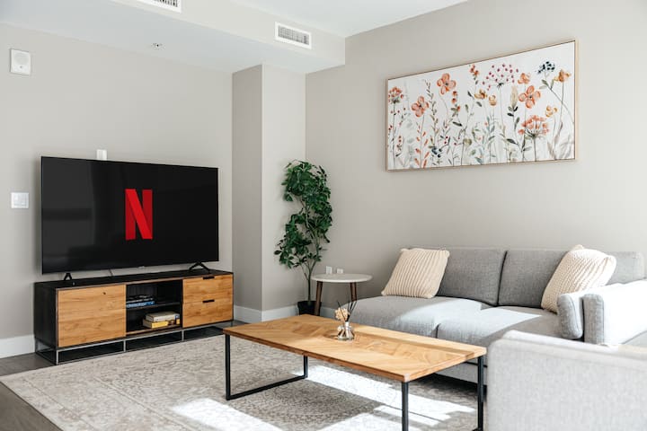 Excellent Town Home 2br In Weho | Parking•gym•pool - West Hollywood, CA