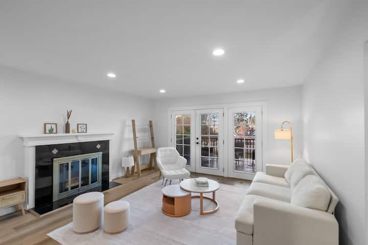 Newly Renovated 2br 10 Min To Va/downtown - Quiet - Seattle, WA