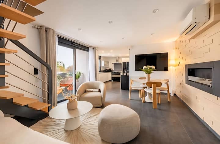 Duplex Proche Ldlc Arena/groupama Stadium/eurexpo - Meyzieu