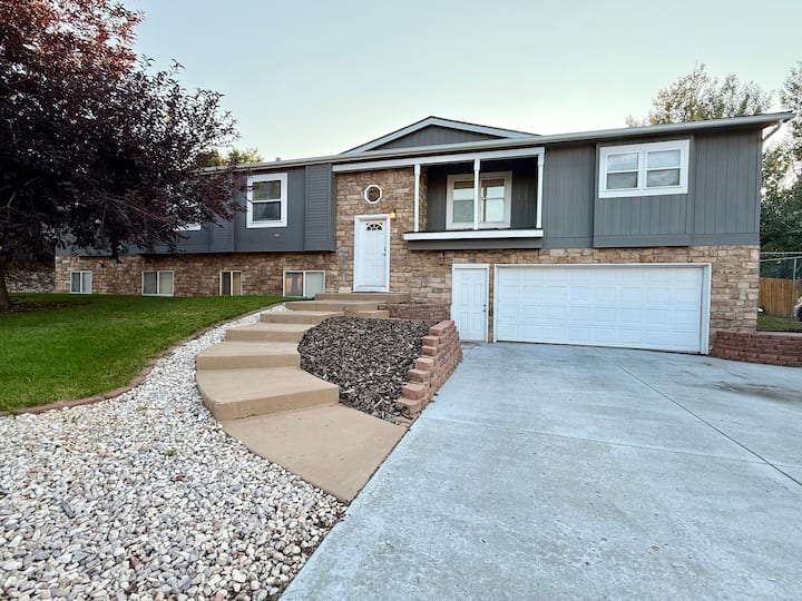 Family Retreat - Pool, Hot Tub, Bbq, Game Room - Chatfield State Park, Littleton