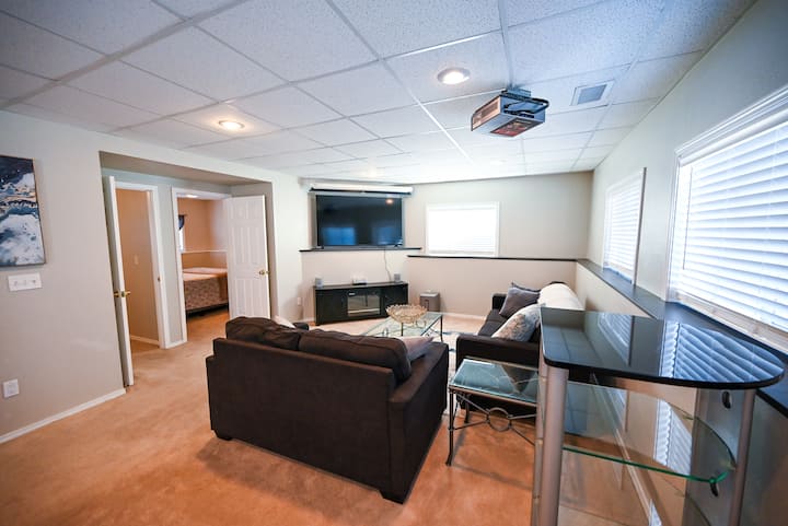 Littleton Retreat - Pool, Hot Tub, Bbq, Game Room - Littleton, CO