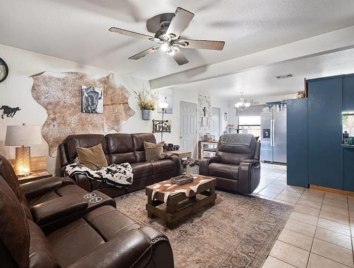 Taylor’s Place - Smithville, TX